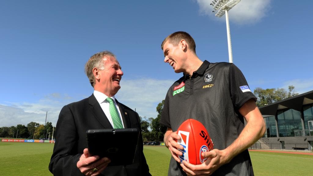 US Ambassador Visits Cox